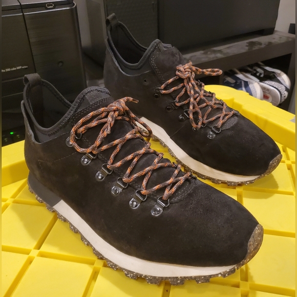 Frye | Shoes | Frye Bryce Runner In Premium Black Leather Green Razor ...